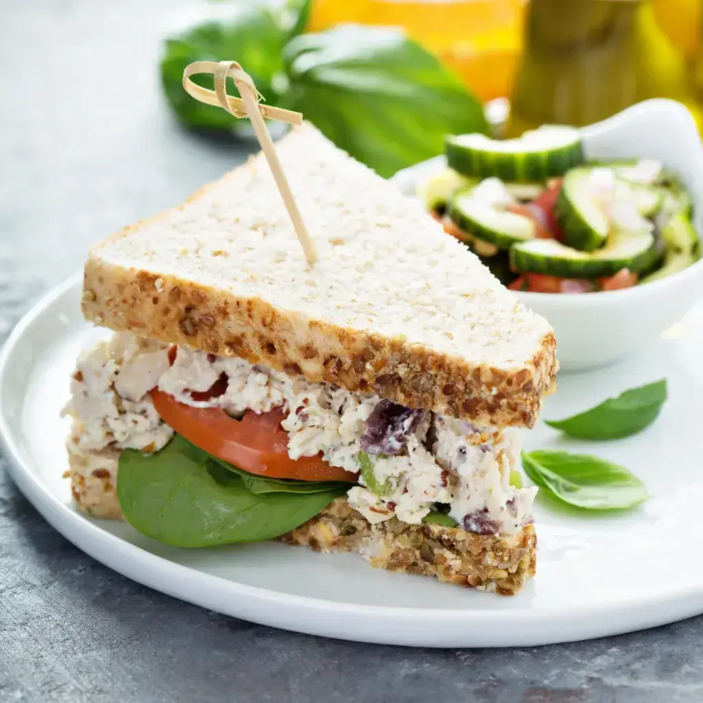 Sandwich Ideas for Hiking: Easy Lunch Ideas - Wanderland Xperience